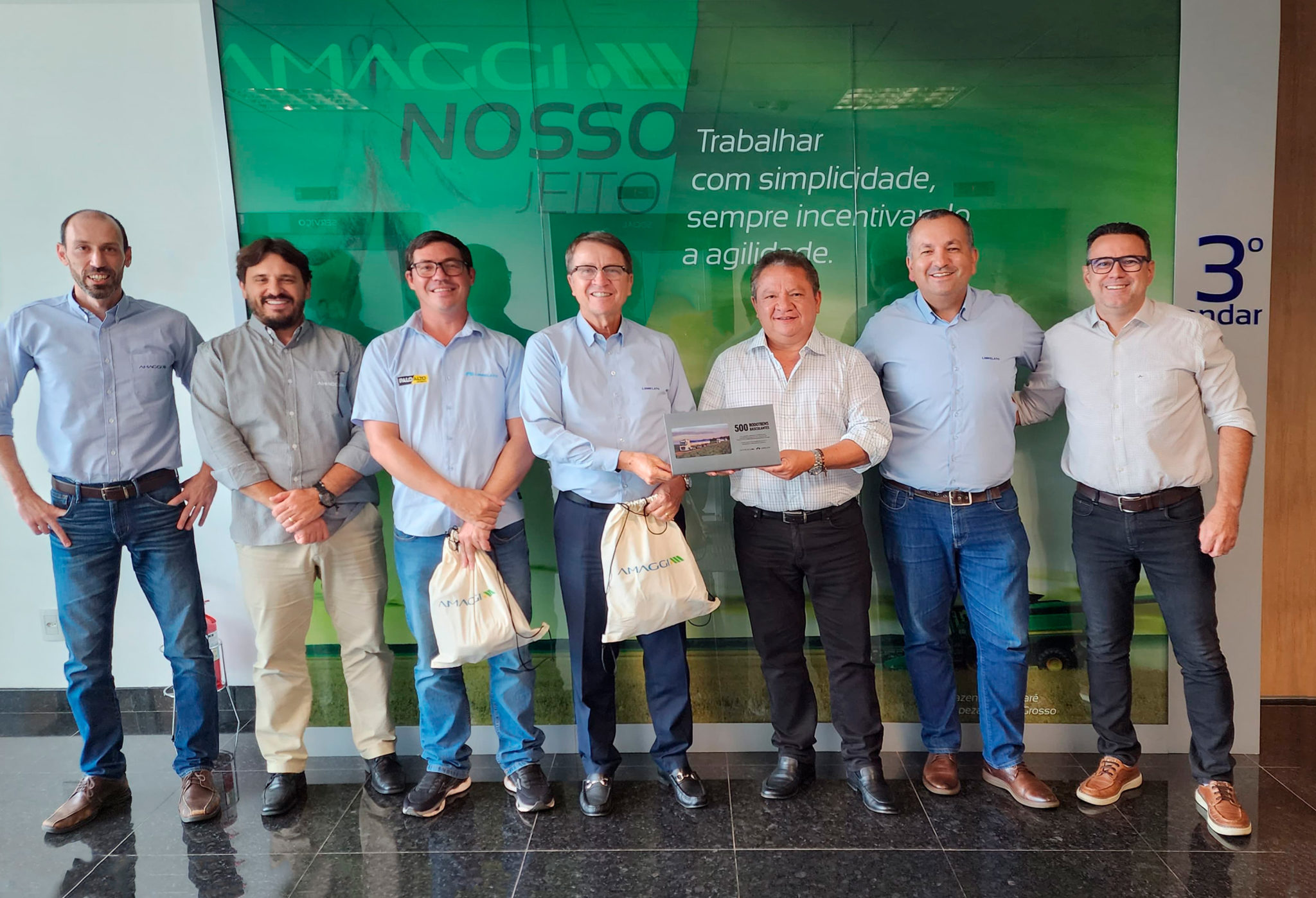 Amaggi amplia sua frota para a safra de 2024 e chega a 500 rodotrens ...